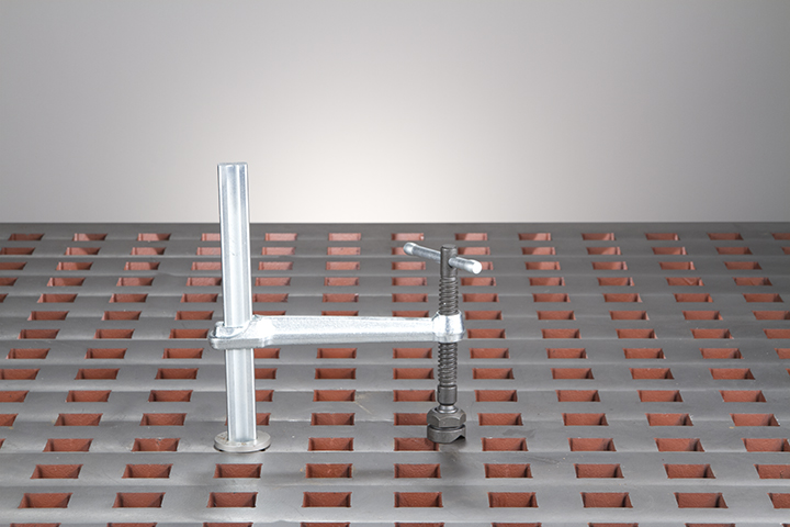 WSC-26134 Vertical Pipe Clamp | Weldsale | Welding Supplies | Platens ...
