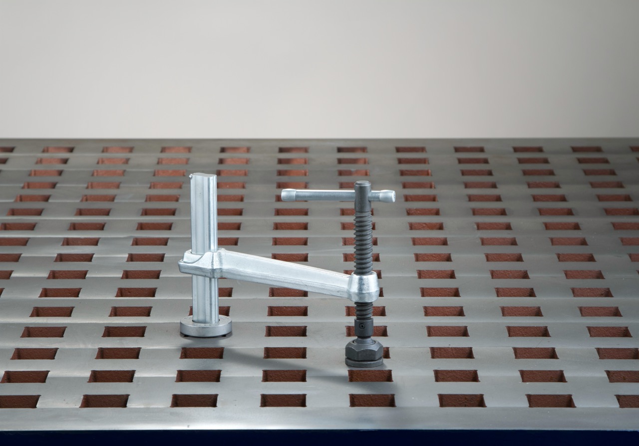 WSC-161344LR 4" Long Reach Vertical Clamp | Weldsale | Welding Supplies ...